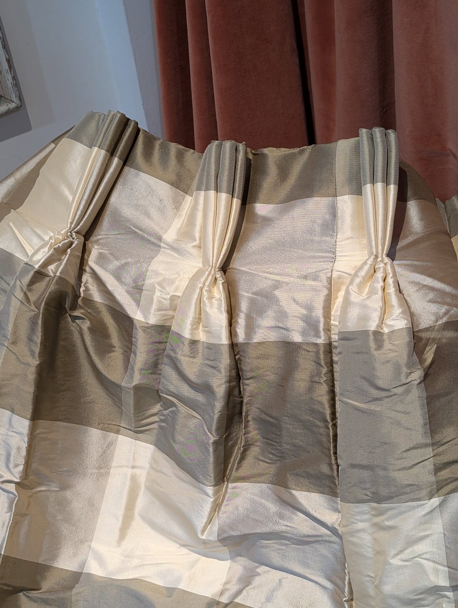 Long Cream Silk Pinch Pleat Interlined Second-Hand Curtains